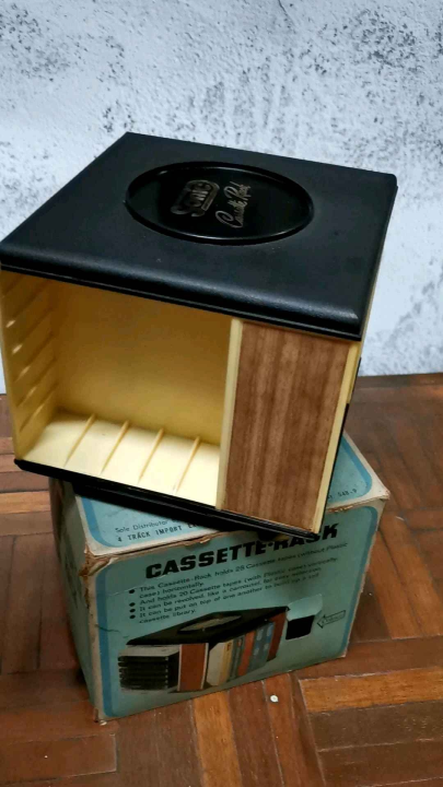 Vintage cassette rack Sonic, Japan (70's-80's) สำหรับตลับเพลงม้วนโปรด ...