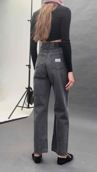 DAILY SQUAD Classic Jeans 90s ยีนส์เอวกลาง สะโพกหลวม ทรงสวย ผ้ายีนส์ฟอก ...