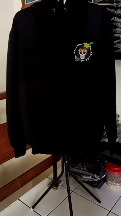 Sweater Hoodie Anime One Piece Jolly Roger Nico Robin Fleece Pria ...