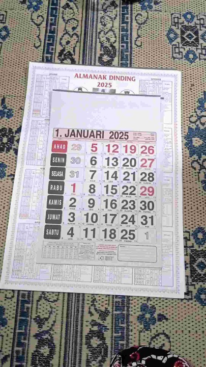 Kalender Almanak Dinding 2025 Lengkap | Lazada Indonesia