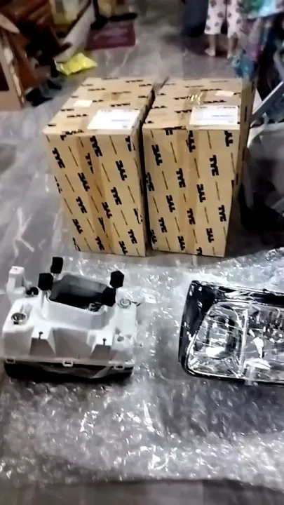 ไฟหน้า ISUZU ดราก้อน tfr ปี 2000 ไม่มีหลอด | Lazada.co.th