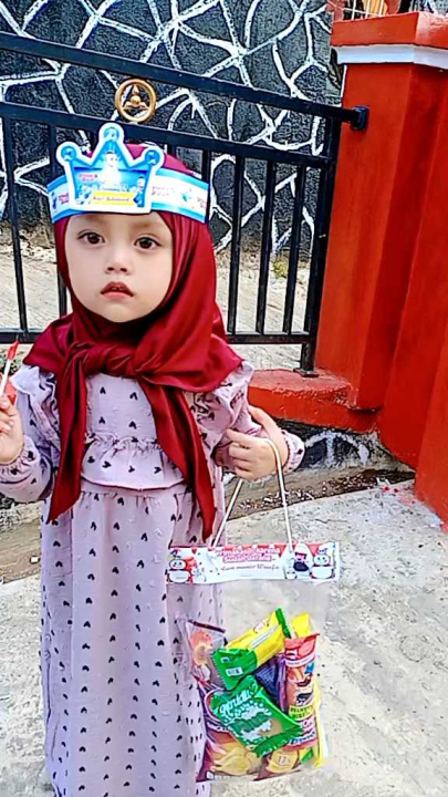 Topi ultah mixue isi 50 pcs+Desain foto anak (Request desain via chat ...