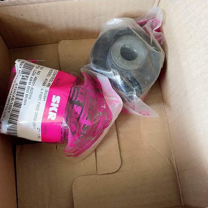 SKR Japan บูชปีกนกล่างตัวใหญ่ 2 ตัว Toyota Avanza 1.3 1.5 ปี2004-2010 ซ้าย-ขวา | Lazada.co.th