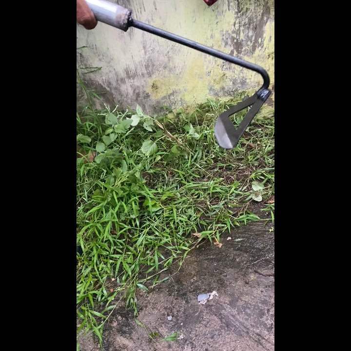 PAKET 2 PCS CANGKUL MODEL LUBANG TENGAH DAN SEKOP TANAMAN - CANGKUL ...