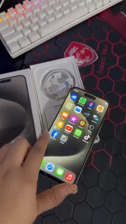 โทรศัพท์มือถือ (มีโลโก้ค่ะ) รุ่น ip15 Pm. จอ6.7" รองรับเเอพธนาคาร รับ ...