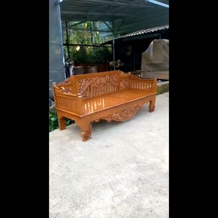 Kursi bangku bale bale ukir model risban Majapahit kayu jati | Lazada ...