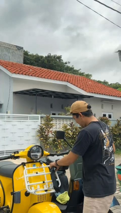 Jerigen Bensin Cadangan vespa Model Army & Plastik 2L 5L bisa untuk ...