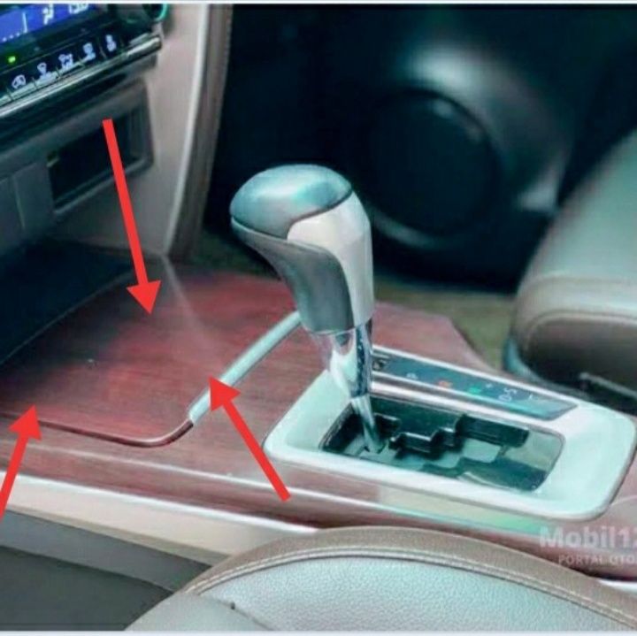 console box cup holder / tempat air minum toyota fortuner vrz original ...