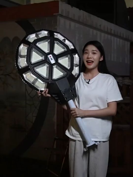 JUMBO Solar light 50000W Solar outdoor lights UFO round solar street ...