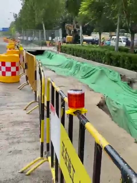 Solar Light, Emergency Traffic Alarm Lamp, Rain-proof Safety Warning ...