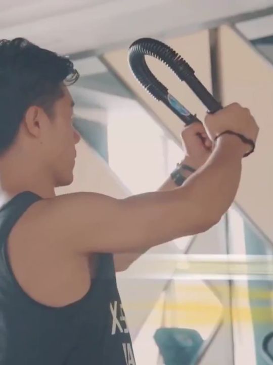 SUEK Power Twister Bar Spring Arm Strength Hand Gripper Arm Strength ...