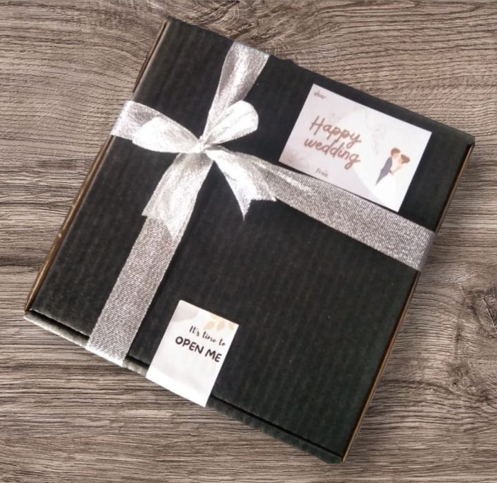 Box hampers hitam ukuran 22x22x9cm box kado kertas cacah pita stiker ...