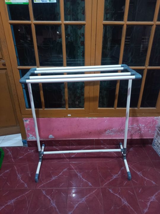 Jemuran Handuk Portable / Tempat Jemur Handuk Gantungan Kamar Mandi ...