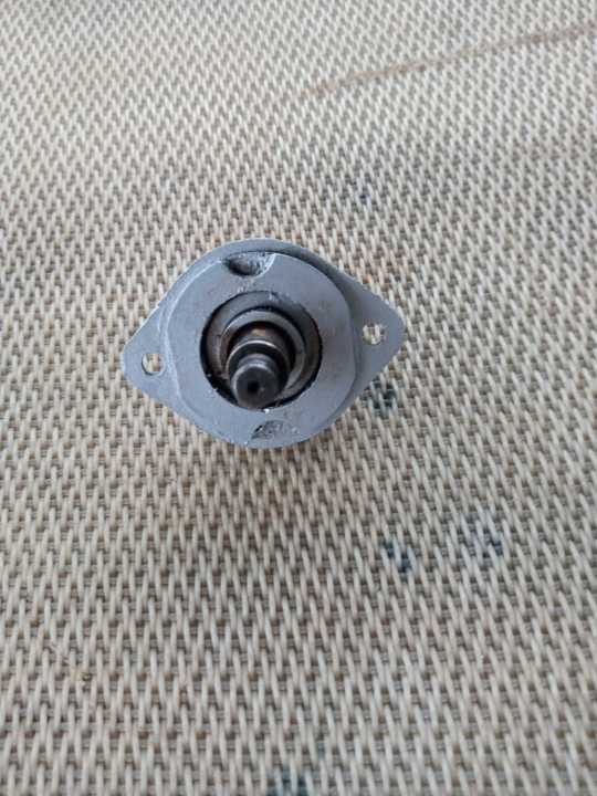 BEARING BOK + SPINDLE AS sudah terpasang laher untuk mesin circularsaw ... BEARING BOK + SPINDLE AS sudah terpasang laher untuk mesin circularsaw ...