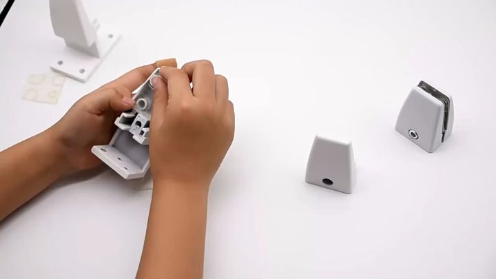 Office Desk Divider Bracket Clamp Screen Partition Clip Table Shield ...