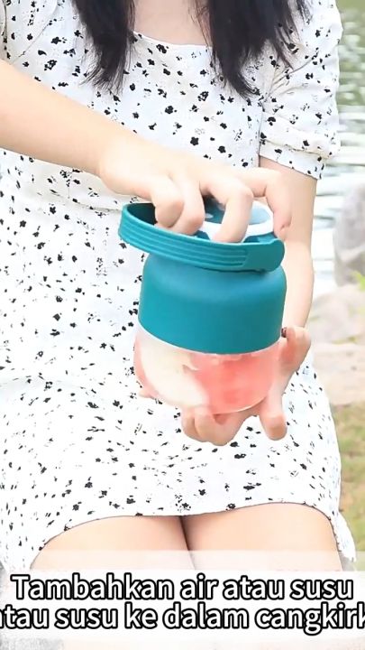 Blender Portable Mini 8 Pisau Listrik Juicer Portable 800ML USB Juice Blender Crushed ice Buah ...
