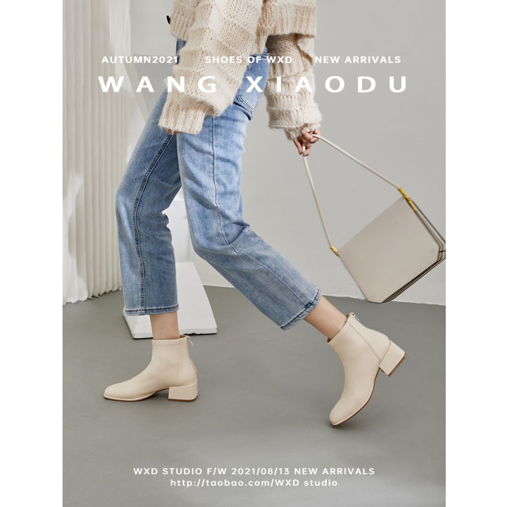 [Wang Xiaoxin] ยุค Z รองเท้าบูทถุงเท้าหนังแท้รองเท้าบูทสั้นสำหรับผู้หญิงรองเท้าบูทใส่แล้วดูผอมๆ ...