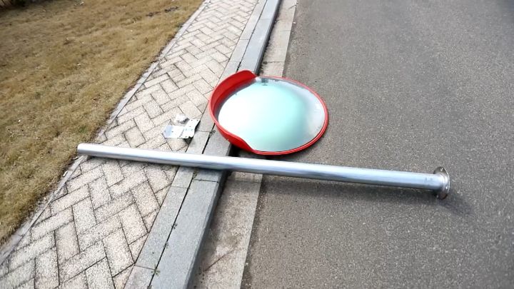 Outdoor traffic round wide-angle mirror concave-convex mirror anti ...