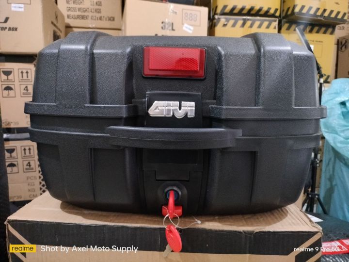 Givi Top Box 32 Liters with Backrest | Lazada PH