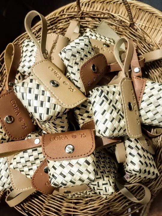 NIÑA'S PROJECT | MANGYAN NATIVE COIN PURSE I Free Name Engraved | Lazada PH