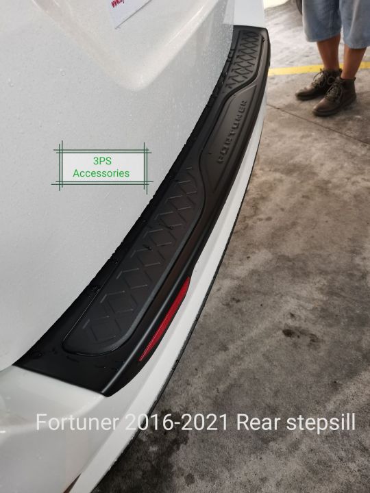 Fortuner 2016 2017 2018 2019 2020 2021 2022 2023 2024 Rear stepsill ...