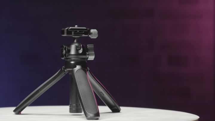 Ulanzi MT-47 Metal Vlog Tripod. | Lazada.co.th