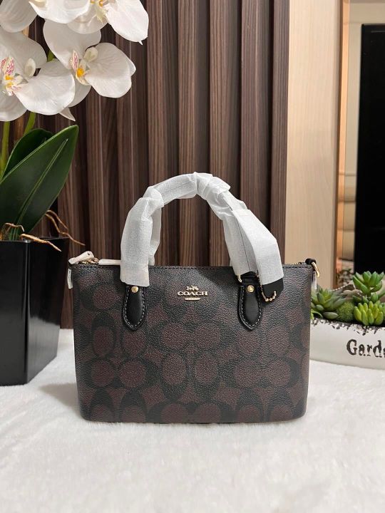ของแท้💯% พร้อมส่ง Coach Mini Gallery Crossbody In Signature Style No ...