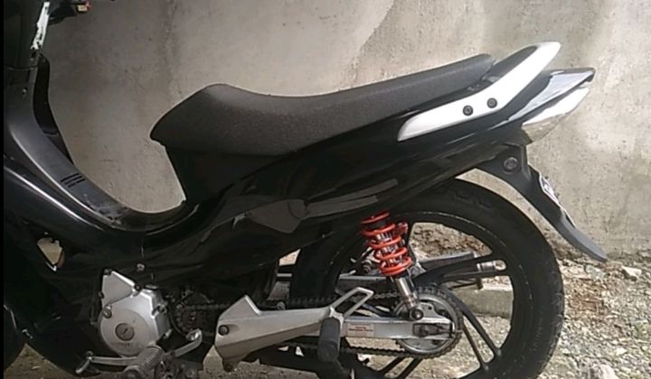 JOK HONDA KARISMA MODIF ROADRACE BAHAN ANTI SLIP AMPLAS | Lazada Indonesia