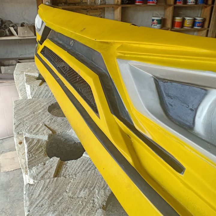 bemper MOBiL truk canter kondisi bekas pemakaian sebulan bahan fiber ...