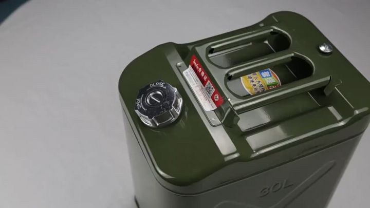Diesel Fuels Can Enlarged Oil Outlet Jerry Can Gases Can With Three-bar ...