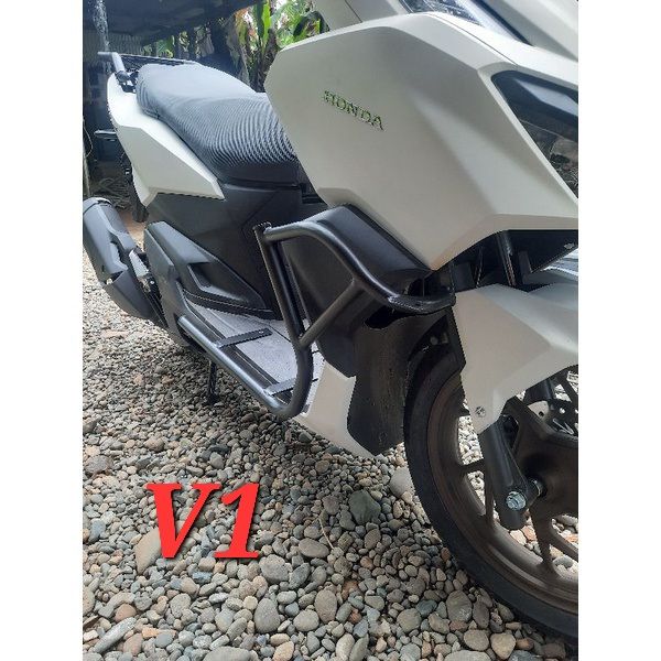 Honda Click 160 Design 1 and 2 - Half Crash Guard with Powder Coating ...