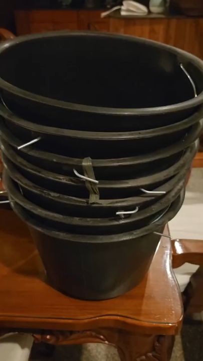 PVC Black Cement Pail Heavy Duty Pangbuhos Timba Cement Bucket With ...