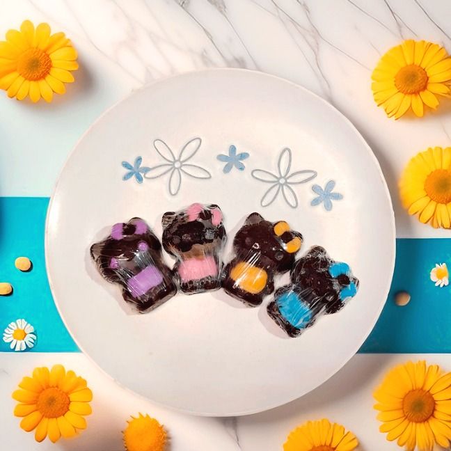 Coklat karakter 200gr Halal hello Kitty, Pesawat, Kapal Selam ,Imut ...