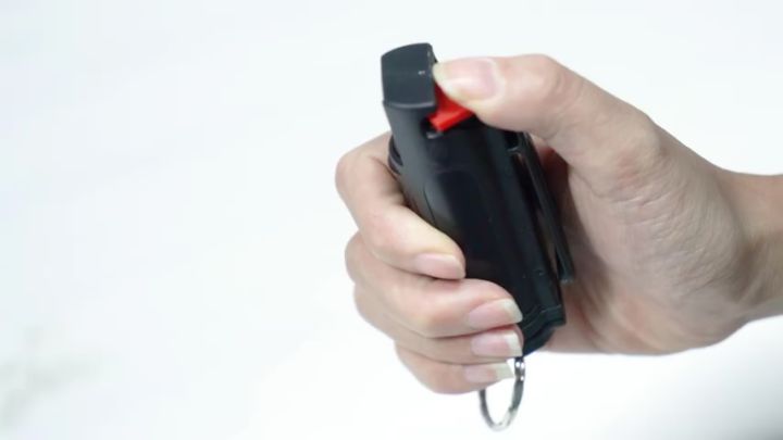 20ml Portable Strong Anti Wolf Liquid Spray Pepper Spray Keychain ...