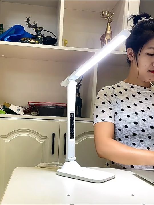YONUO đen học để bàn Tricolor ánh sáng đồng hồ Đèn bàn Đèn bàn bảo vệ mắt Đèn bàn LED Đèn học ký ...
