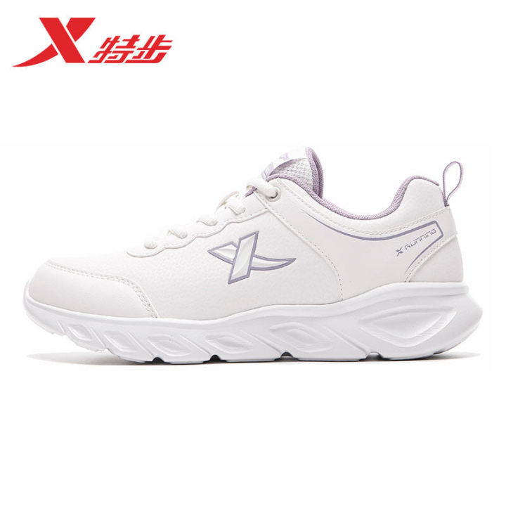 รองเท้าวิ่งผู้หญิง XTEP 2025 ฤดูใบไม้ผลิใหม่ รองเท้าลำลอง หนัง กันน้ำ รองเท้ากีฬา สีขาว รองเท้า ...