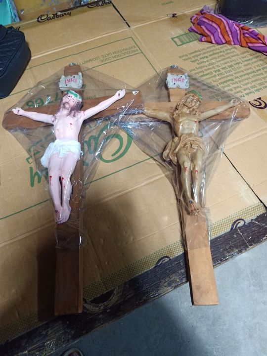 Crucifix hang (23inches) | Lazada PH