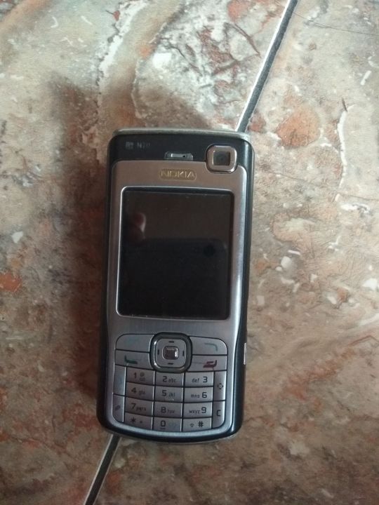 hp Nokia n70 normal siap pakai untuk telepon seluler di mana saja bisa ...