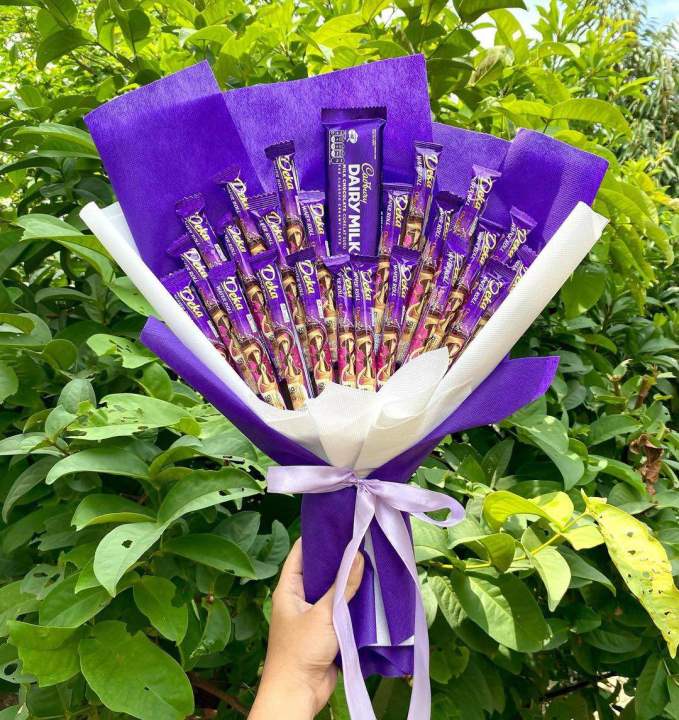 (B) BUKET SNACK UNGU DEKA ELEGAN UNGU PUTIH / Anniversary/bingkisan ...