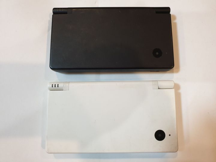 เครื่อง Dsi Dsill มือสอง แปลงระบบ Twilight Menu แล้วพร้อมเกมส์ 32gb