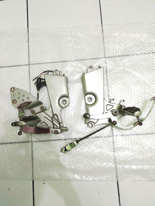 footstep foot step injakan pinjakan kaki depan yamaha byson original ...