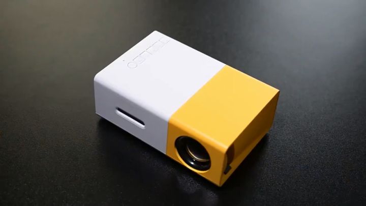 YG-300 600 Lumens Mini Portable Projector wireless projector HD 1080P ...