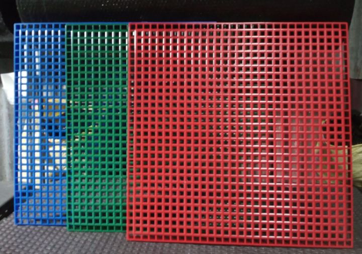Rabbit Plastic Matting 2x2, 2ft. by 2ft rabbit plastic matting...pwede ...