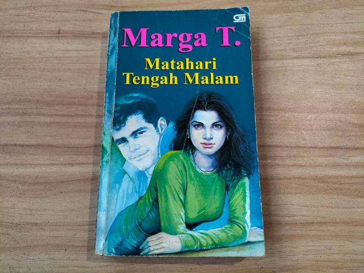Novel Matahari Tengah Malam, karya Marga T | Lazada Indonesia