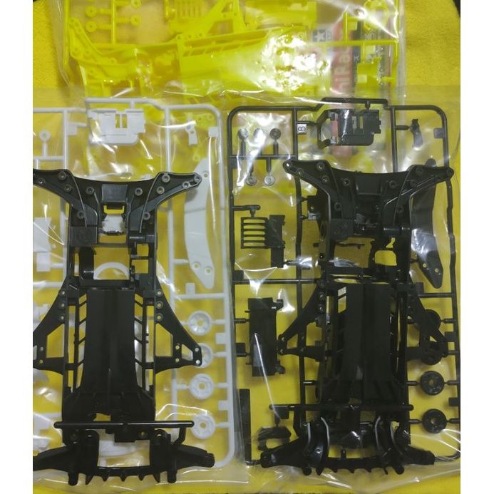 Tamiya FMA chassis complete with internals and tail (Black, white ...