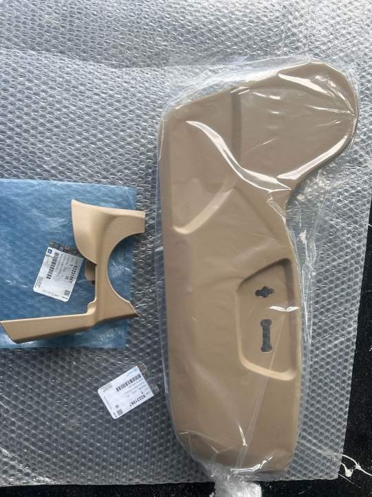 พลาสติกครอบเบาะ Chevrolet captiva หน้าขวา สีเบจ part no.92231867/ ...