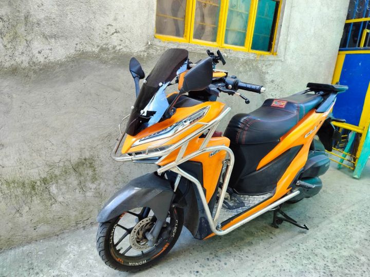 Windshield for Honda Click V1 and V2 ( ADV LOOK ) ready to install wala ...