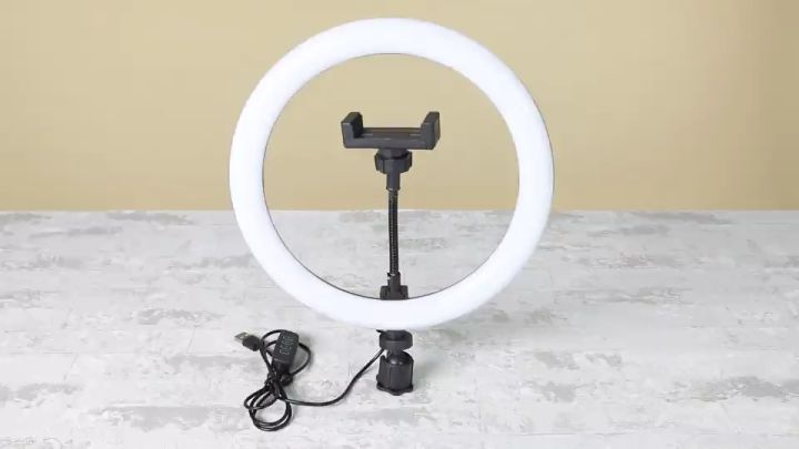26cm Ring Light for photography, Selfie, Vlogging, Tiktoks with Phone ...