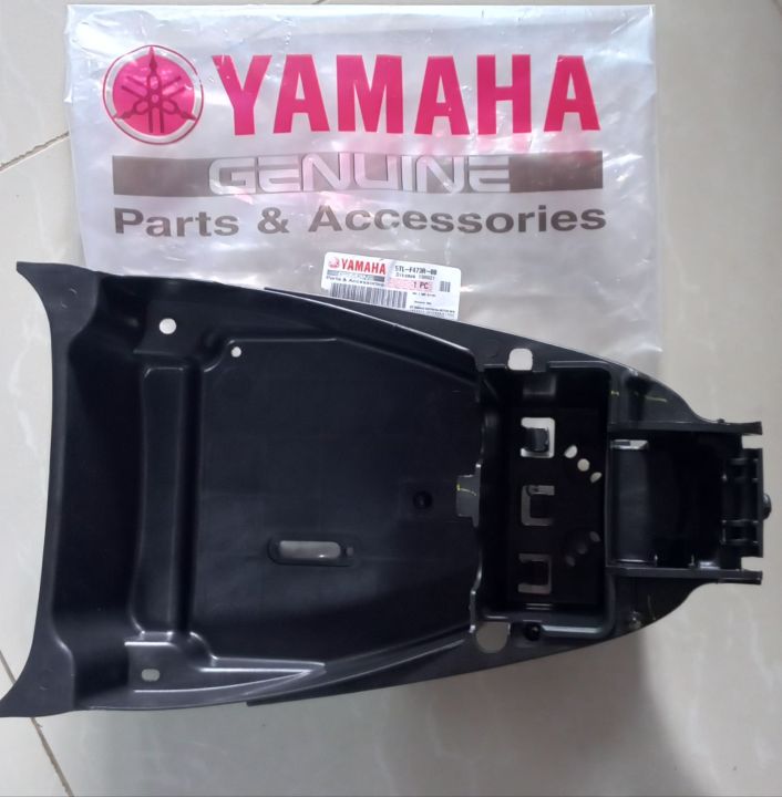 YAMAHA MIO SPORTY/AMORE LUGGAGE BOX (ORIGINAL GENUINE) | Lazada PH