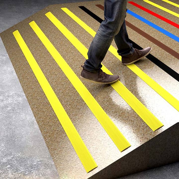 Step Nosing Tangga Karet Tangga Anti Slip Lis Tangga Karet | Lazada ...